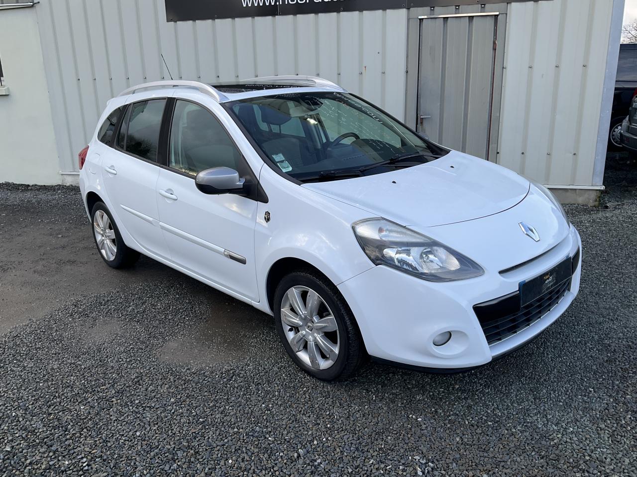 NEEL AUTO IMPORT - RENAULT-Clio Estate-III XV DE FRANCE 1.5 DCI 90CH BVM5
